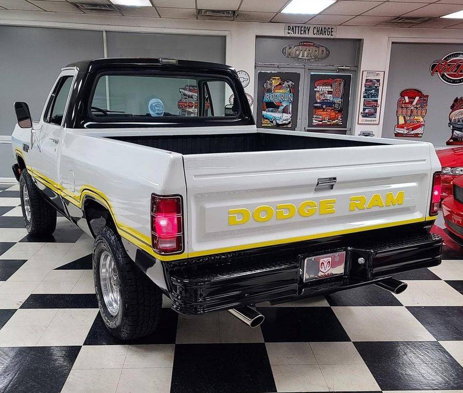 1987 Dodge Power Ram 150